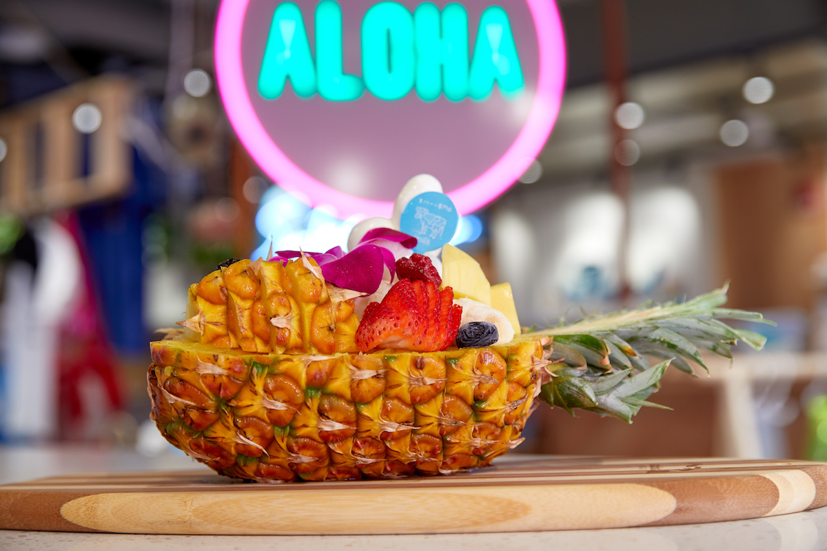 What to Eat at Royal Hawaiian Center’s New Food Hall in Waikīkī ...