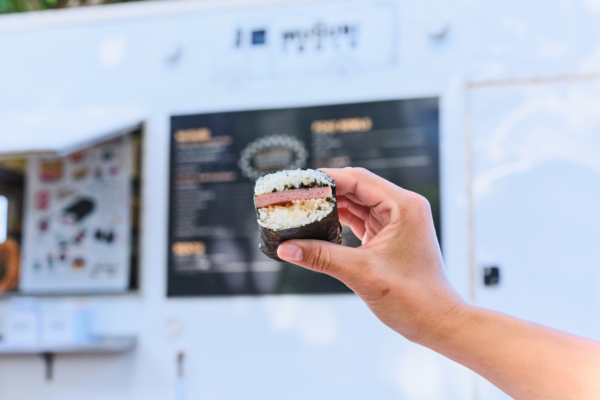 The 5 Best Food Trucks on Kauaʻi in 2026 - HAWAIʻI Magazine